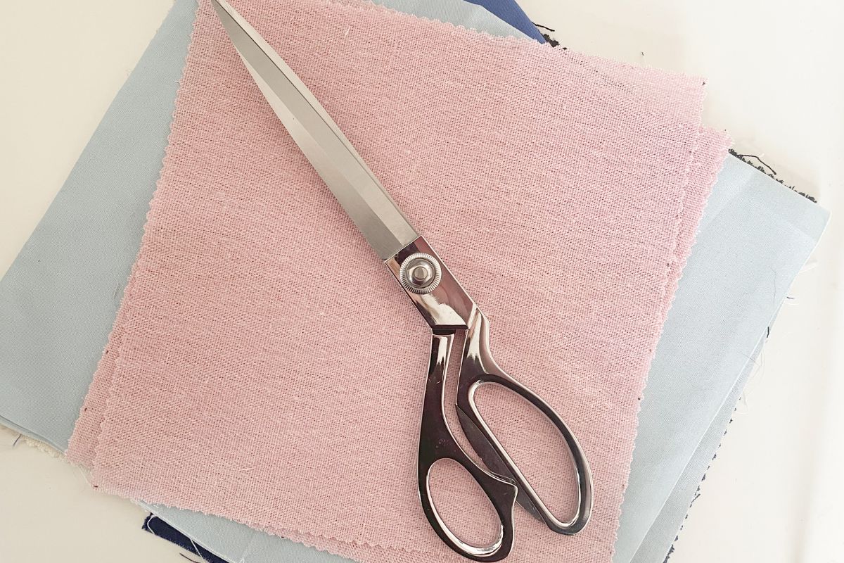 Essential Sewing Terms for Beginners with Photos - Makenstitch