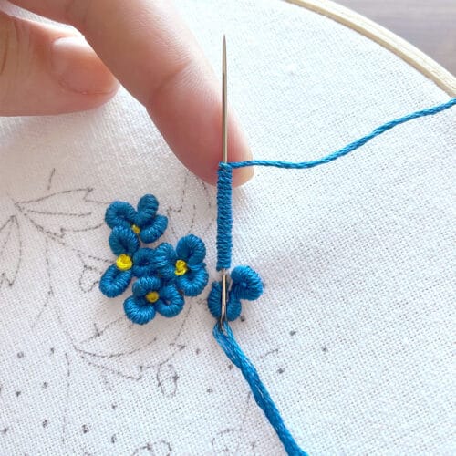 Forget Me Not Floral Embroidery - Makenstitch