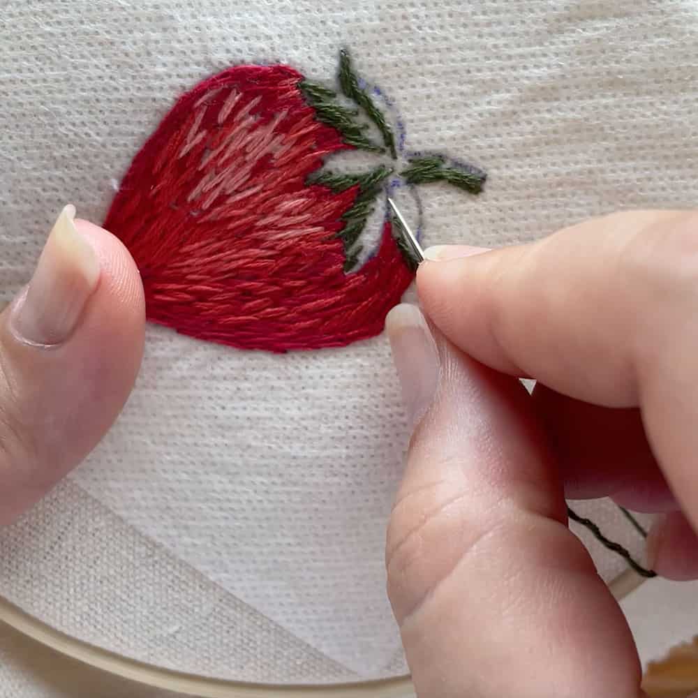 How to Embroider Strawberries - Makenstitch
