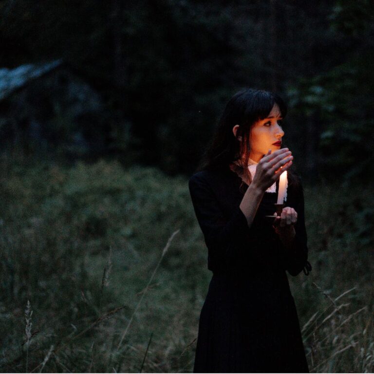 19 Cottagecore Styles and Subgenres - Makenstitch