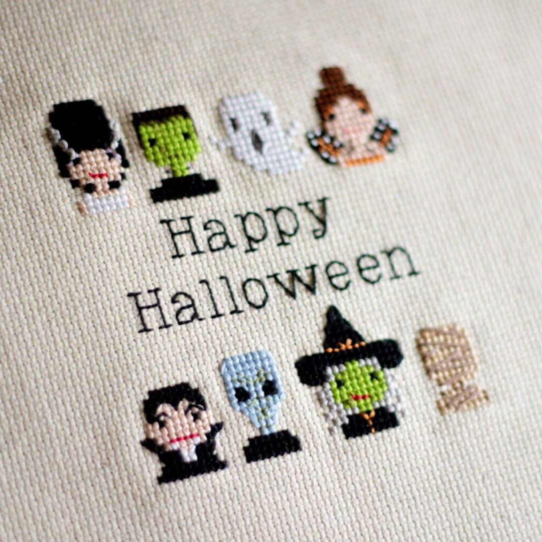 20 Free Halloween Embroidery Designs to Stitch This Season