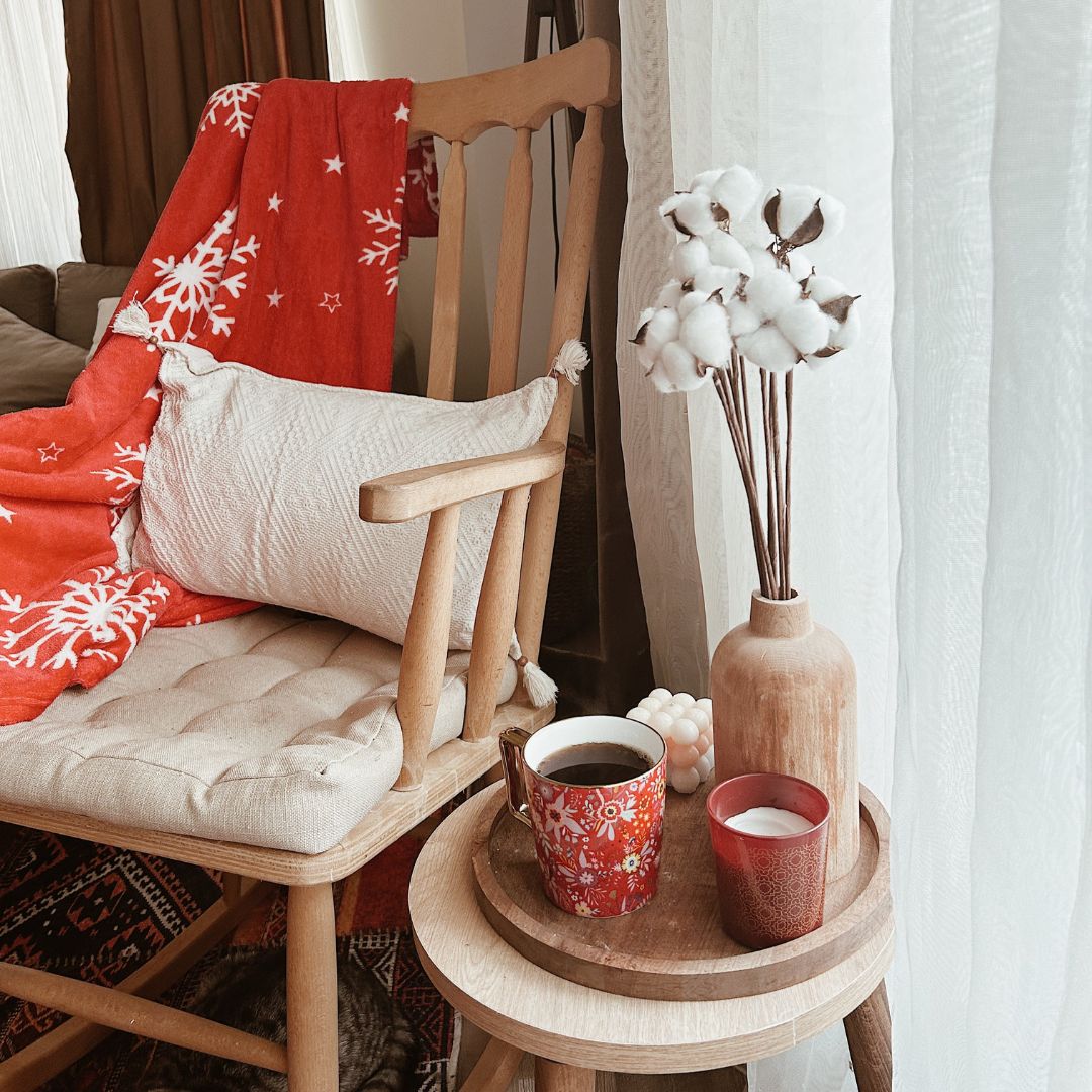 Mistletoe Dark Red and Green Color Palette - Makenstitch